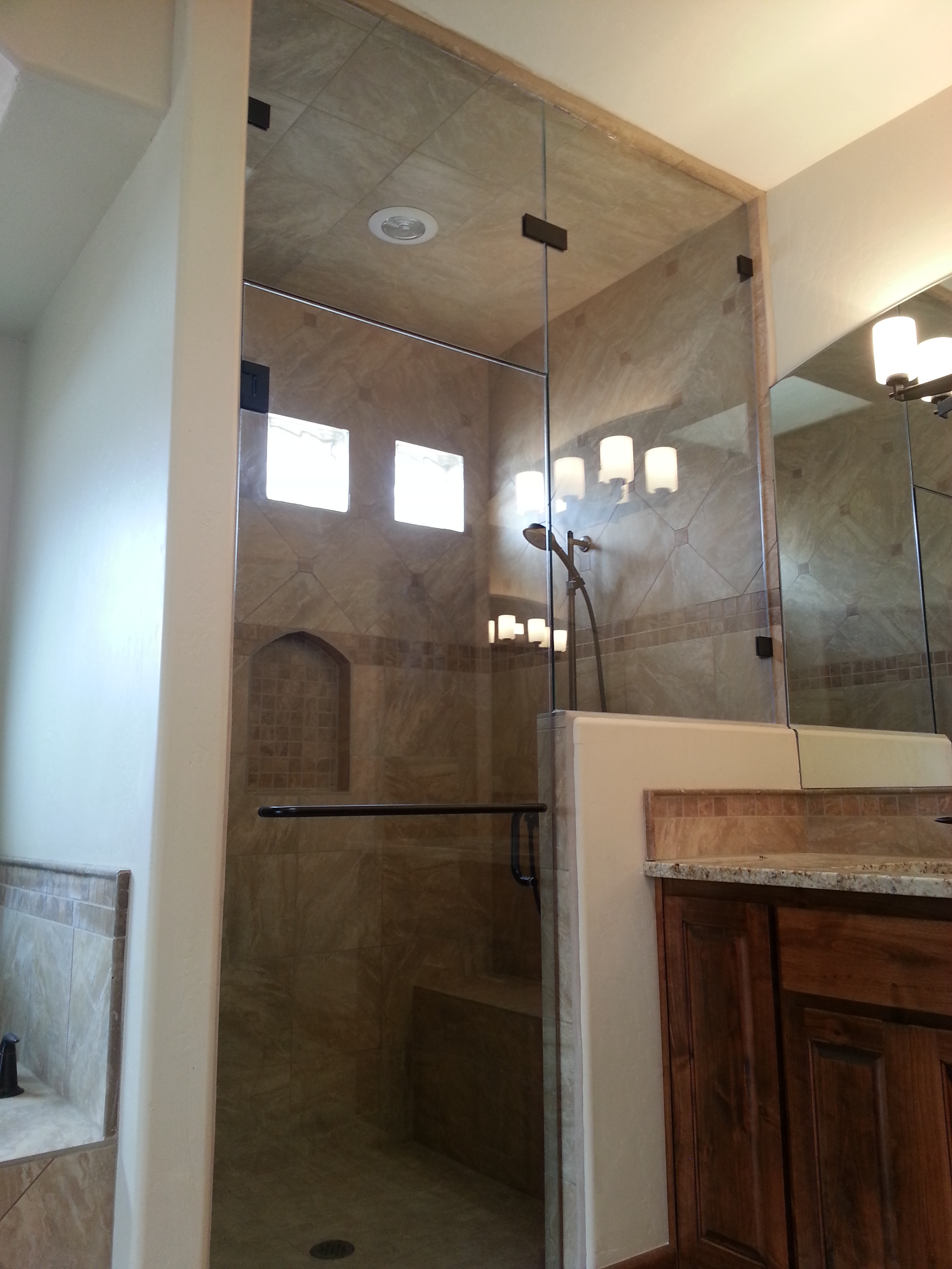 Wholesale Glass & Mirror - Albuquerque, NM 87107