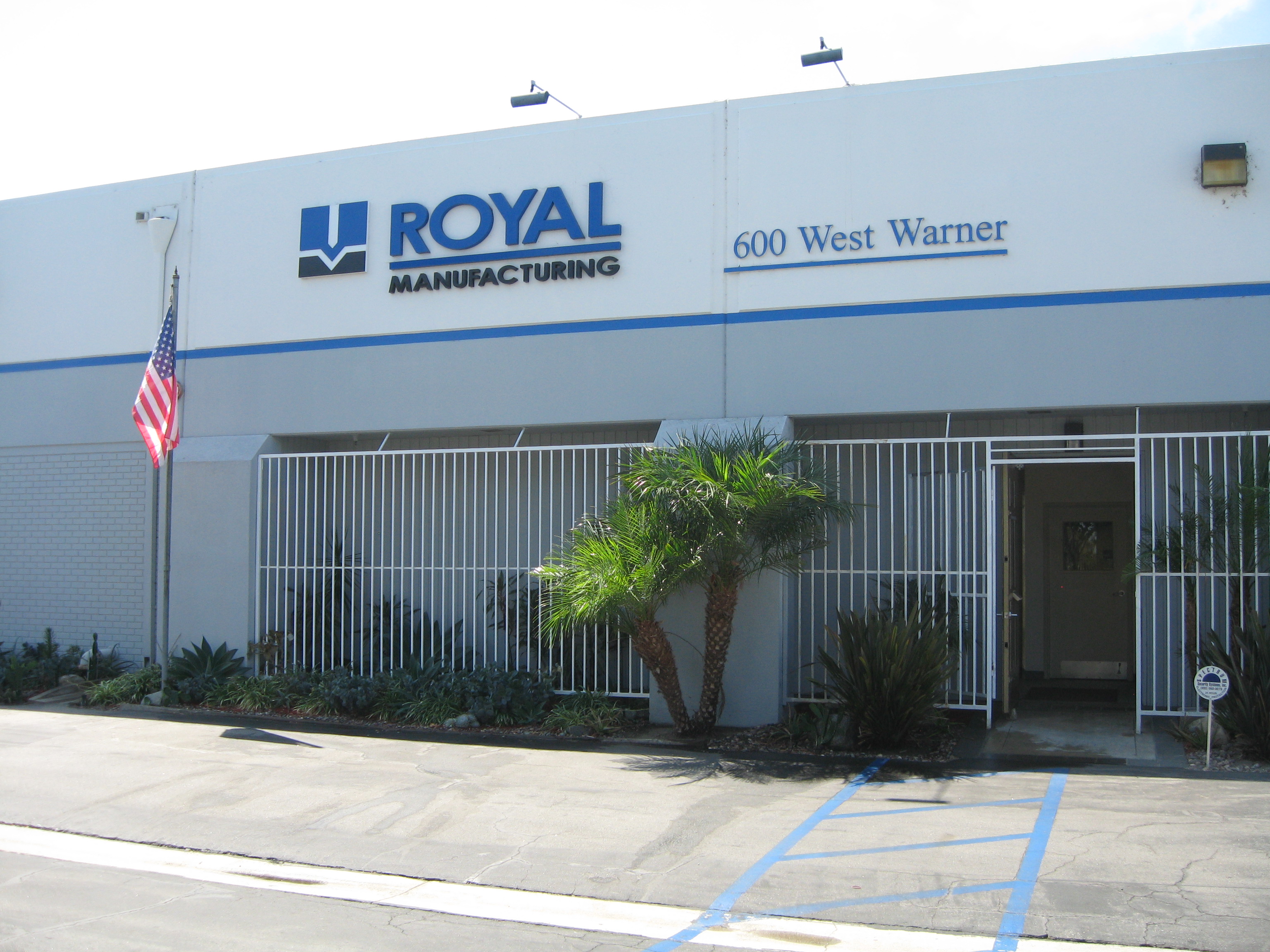 Royal Manufacturing Industries - Santa Ana, CA 92707