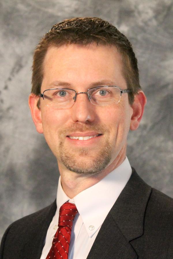 Edward Jones - Financial Advisor: Kenton S Cox - Topeka, KS 66612